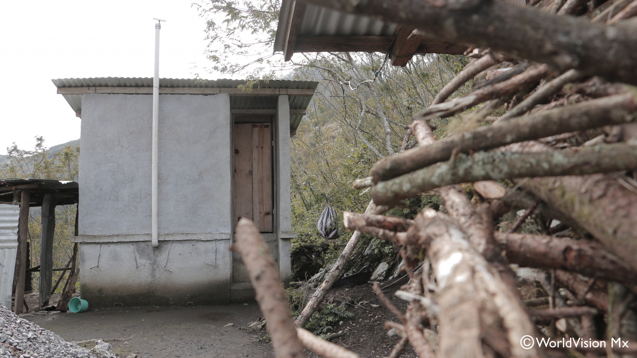 Access to handwashing facilities and promotion of hygiene habits in ...